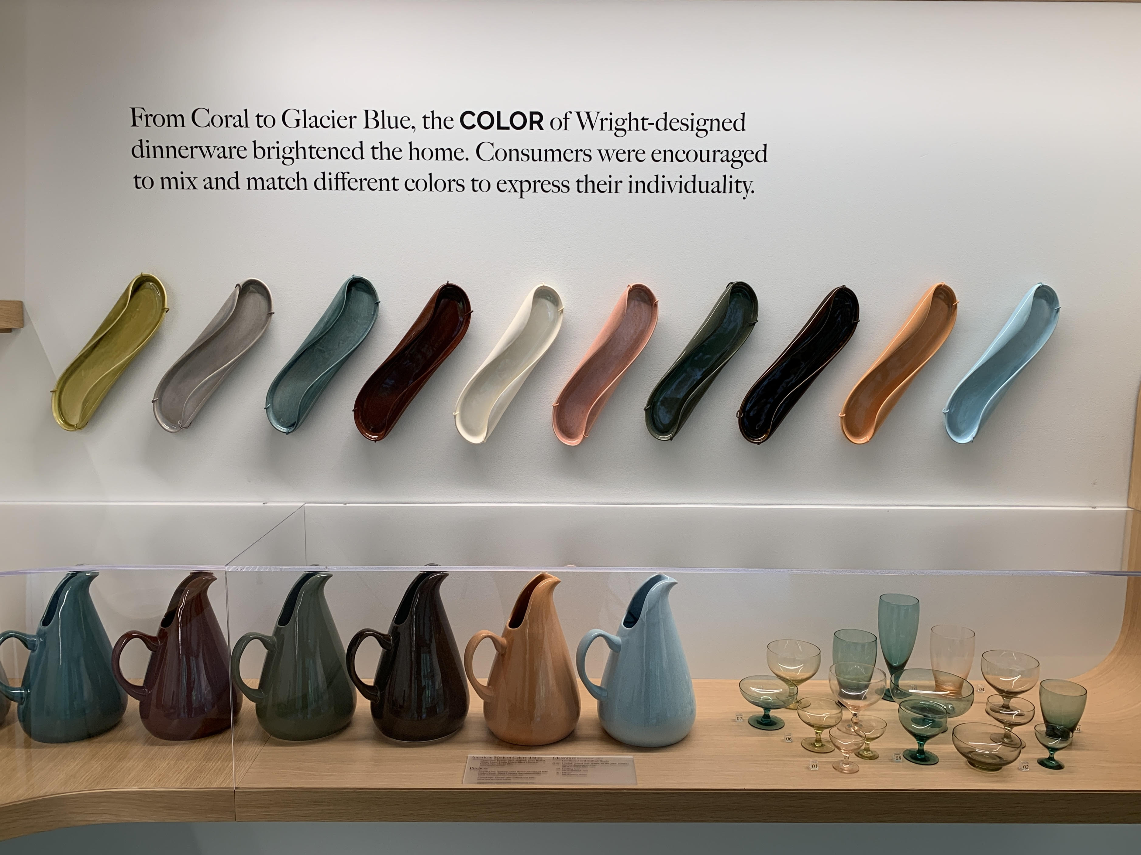 Russel Wright Colors Russel Wright Iroquois Cup & Saucers Avocado