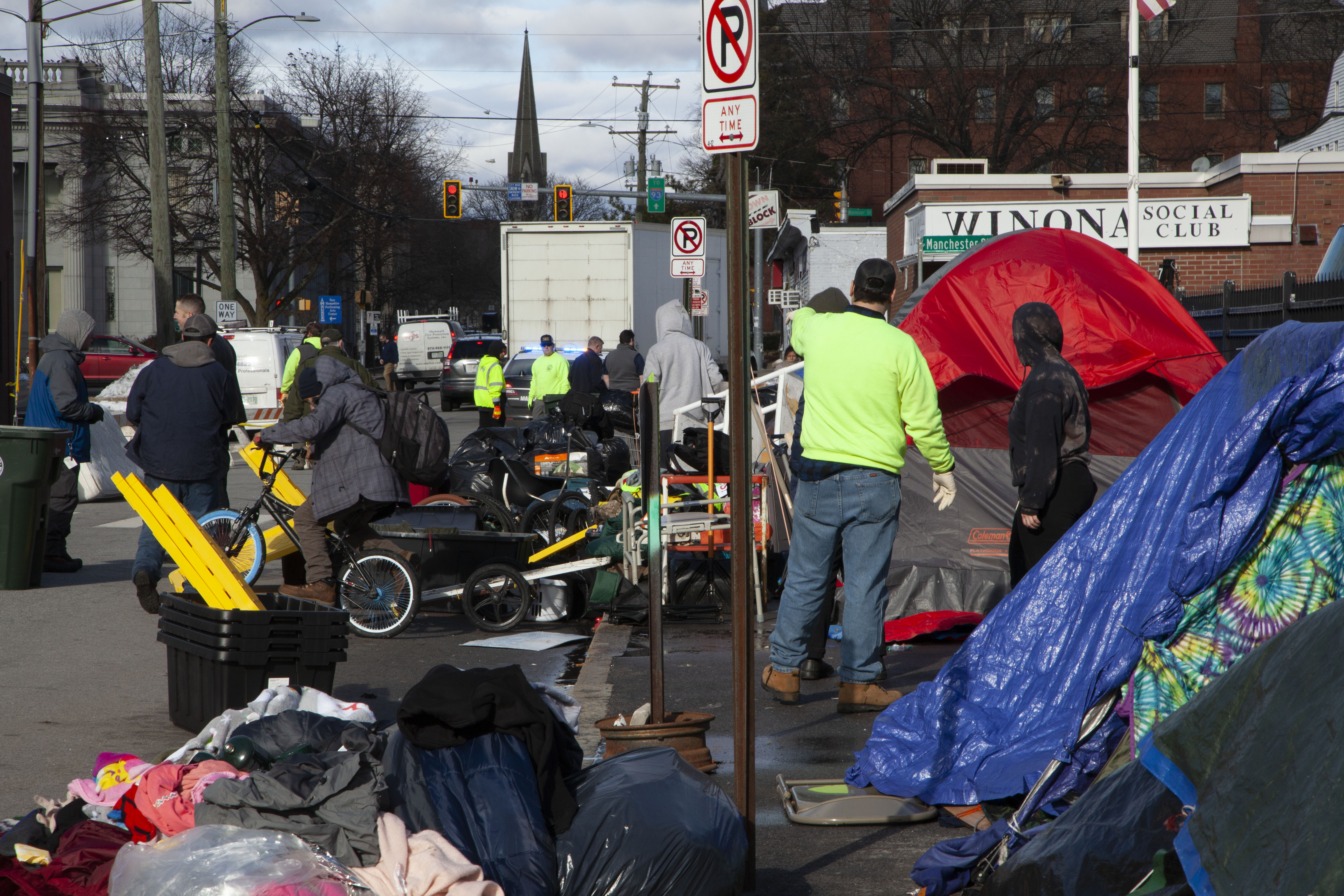 Homeless US Family Homelessness Rises By 40% In Cities Like New York