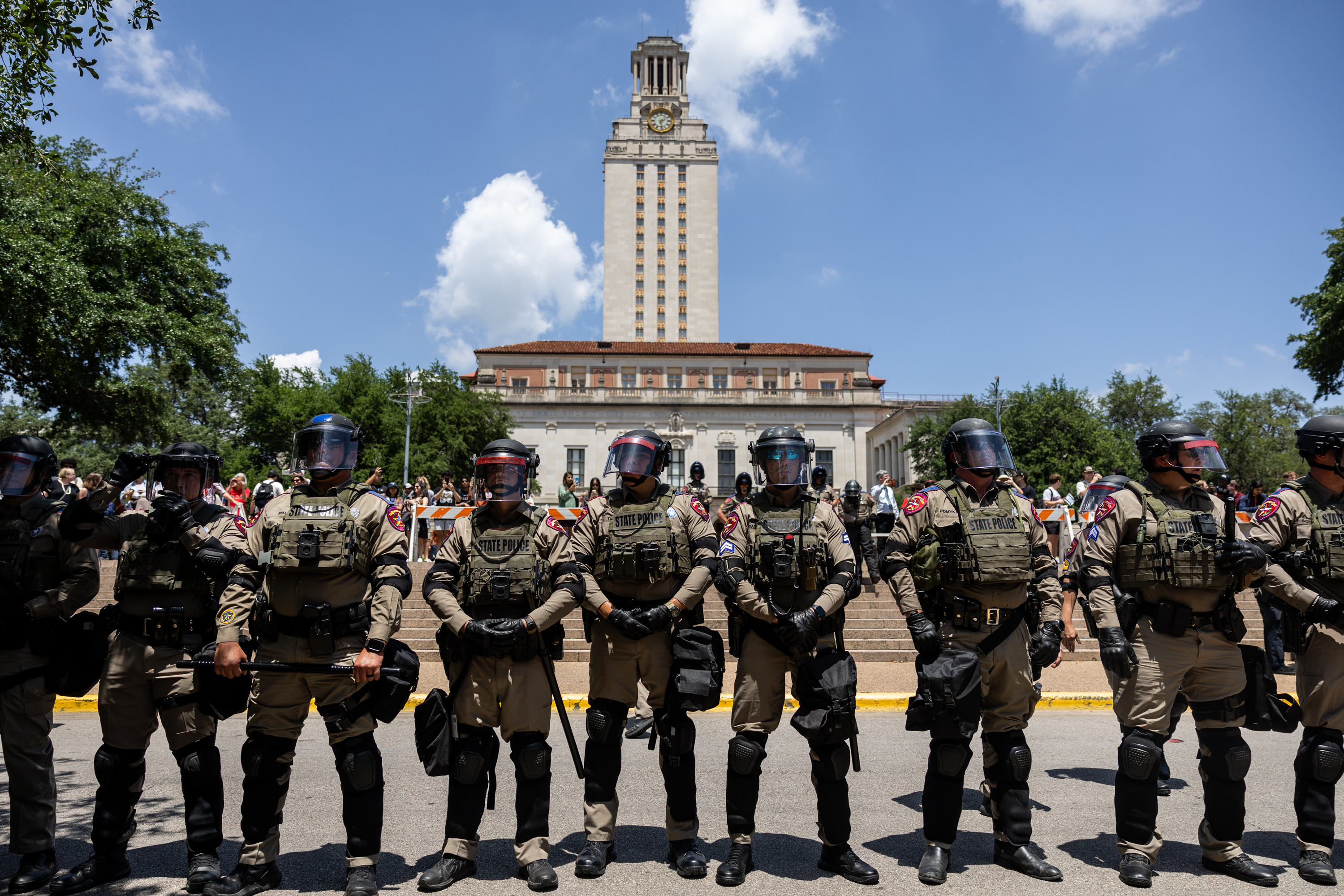 Police again arrest pro-Palestinian protesters setting up camp at UT ...