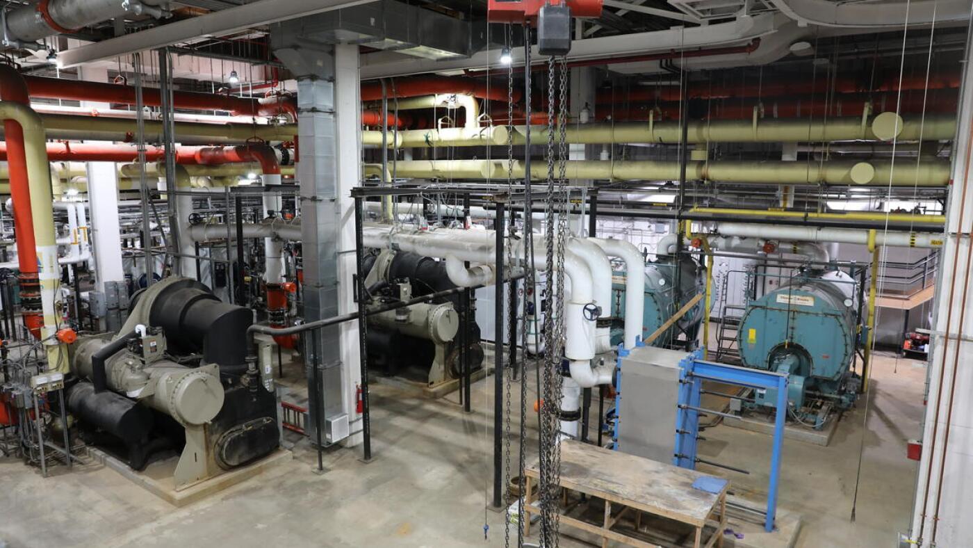Kennedy Center leaders offer behind-the-scenes tour ahead of renovation ...