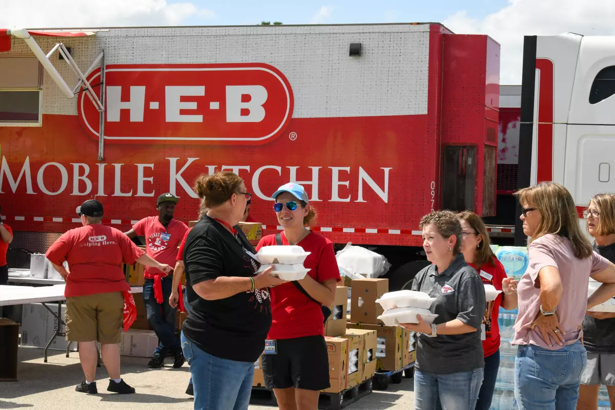 H-E-B, James Avery embrace their Kerrville roots with support for flood ...