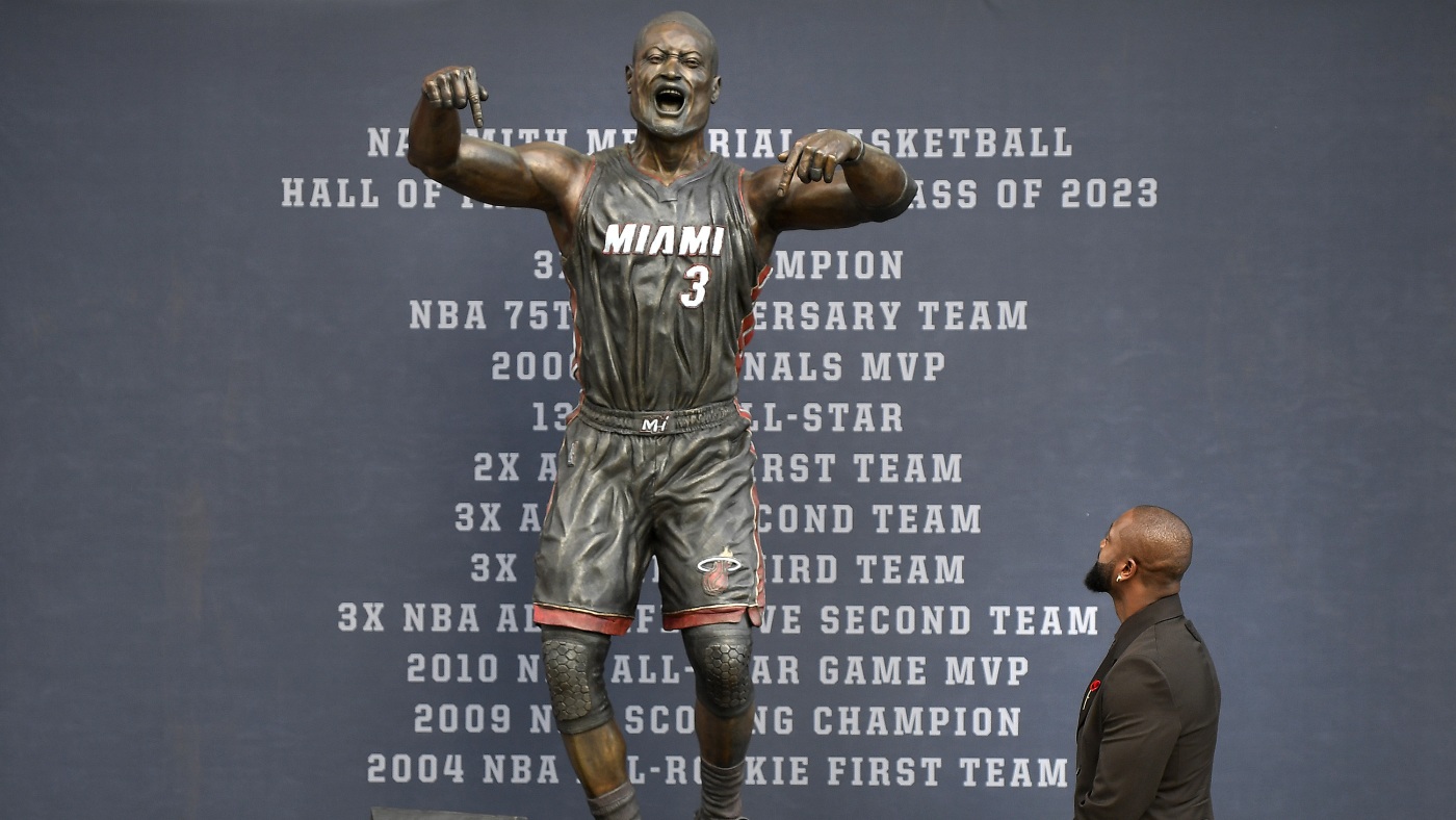 Dwyane Wade's 'this is my house' Miami Heat statue draws critics : NPR