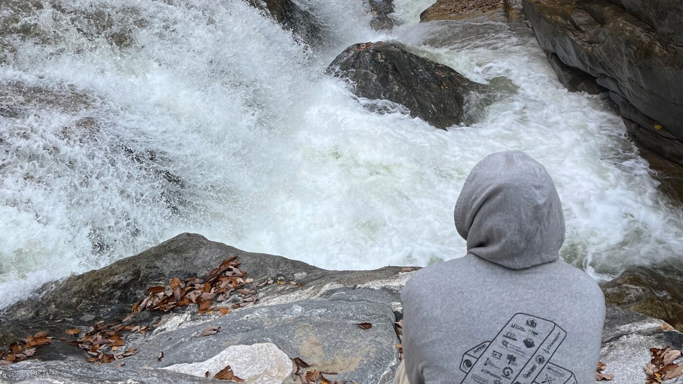 North Carolina's Green River Race draws hundreds to help with Helene ...