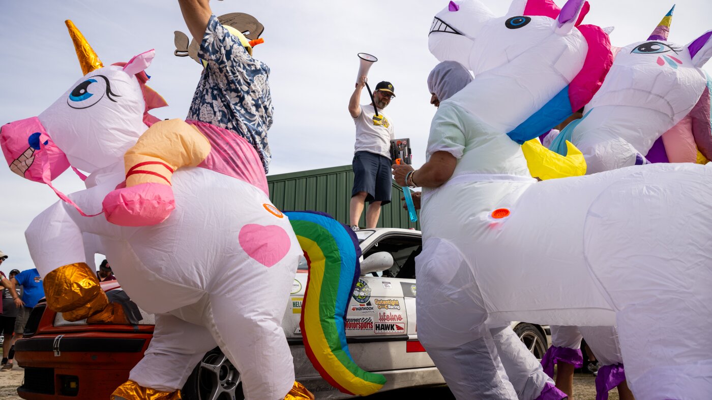 24 Hours of Lemons: Endurance car race features $500 vehicles : NPR