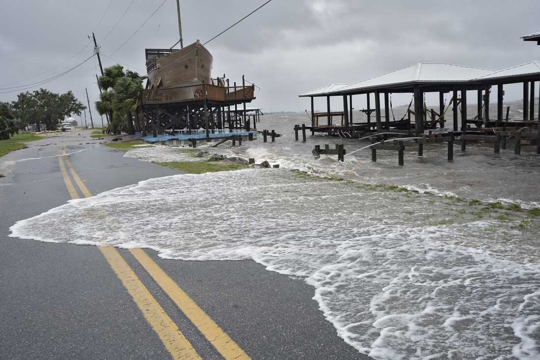 Hurricane Debby inundates northern Florida with heavy rains and ...