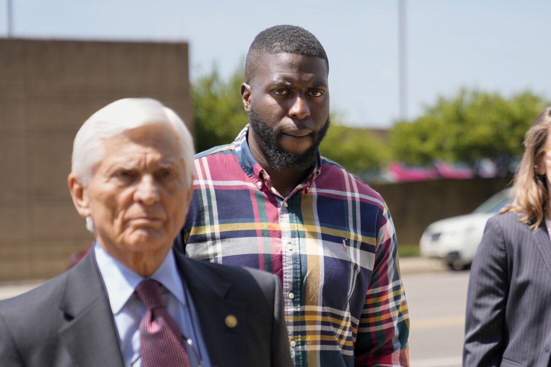 Former Memphis officer testifies he beat a 'helpless' Tyre Nichols : NPR