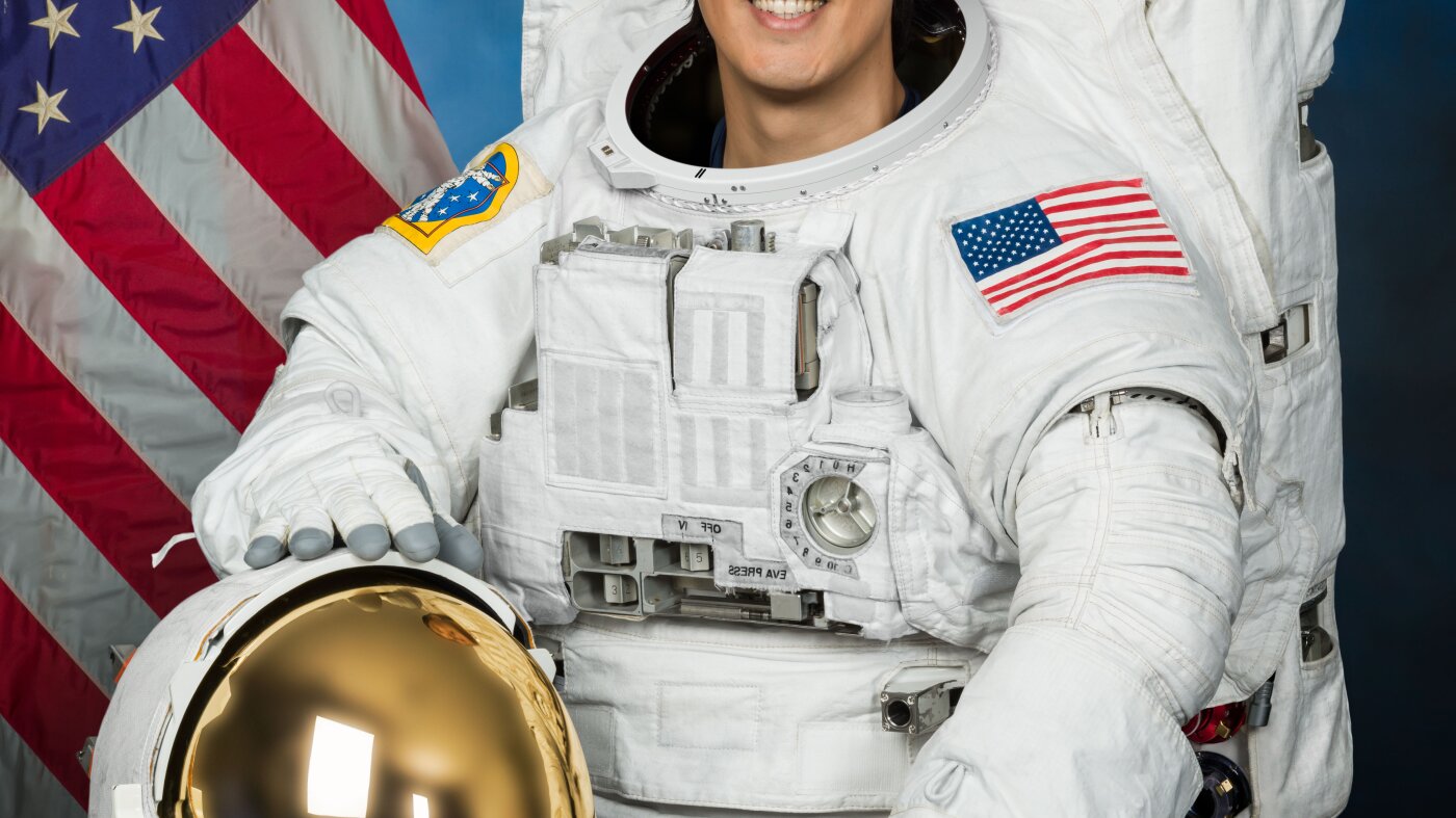 astronaut medical doctor