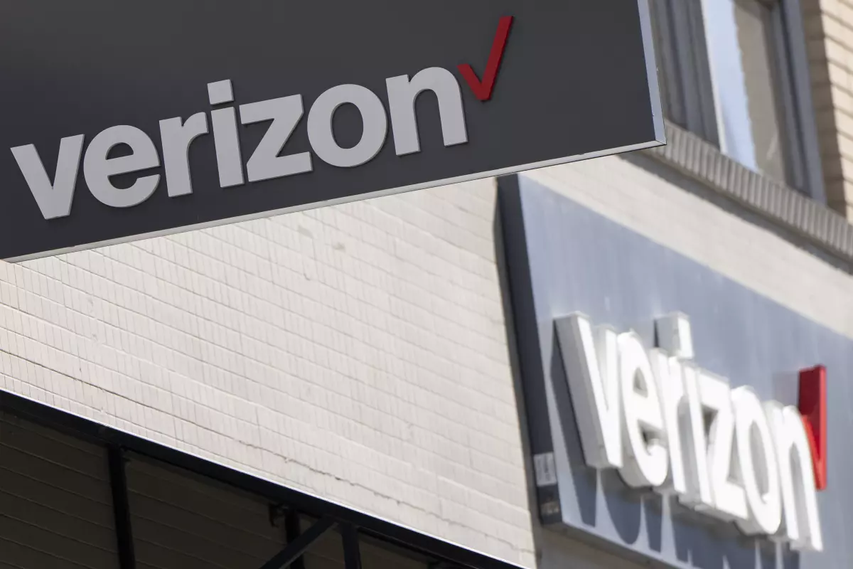 Verizon just had a big outage. Here's what we know | NPR & Houston ...
