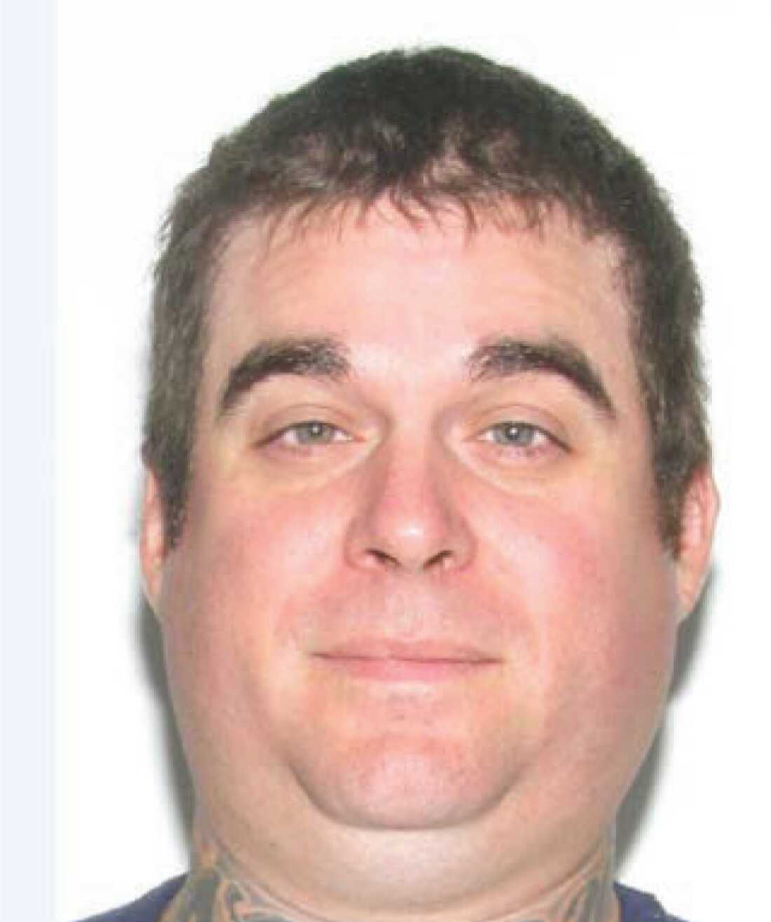 Jan. 6 rioters pardoned by Trump had criminal records : NPR