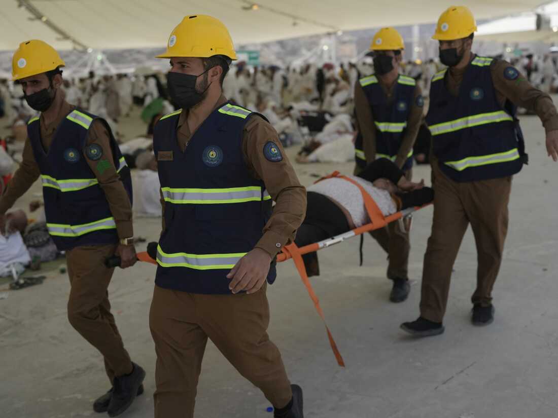14 pilgrims die from sunstroke as Eid al-Adha celebrations begin for ...