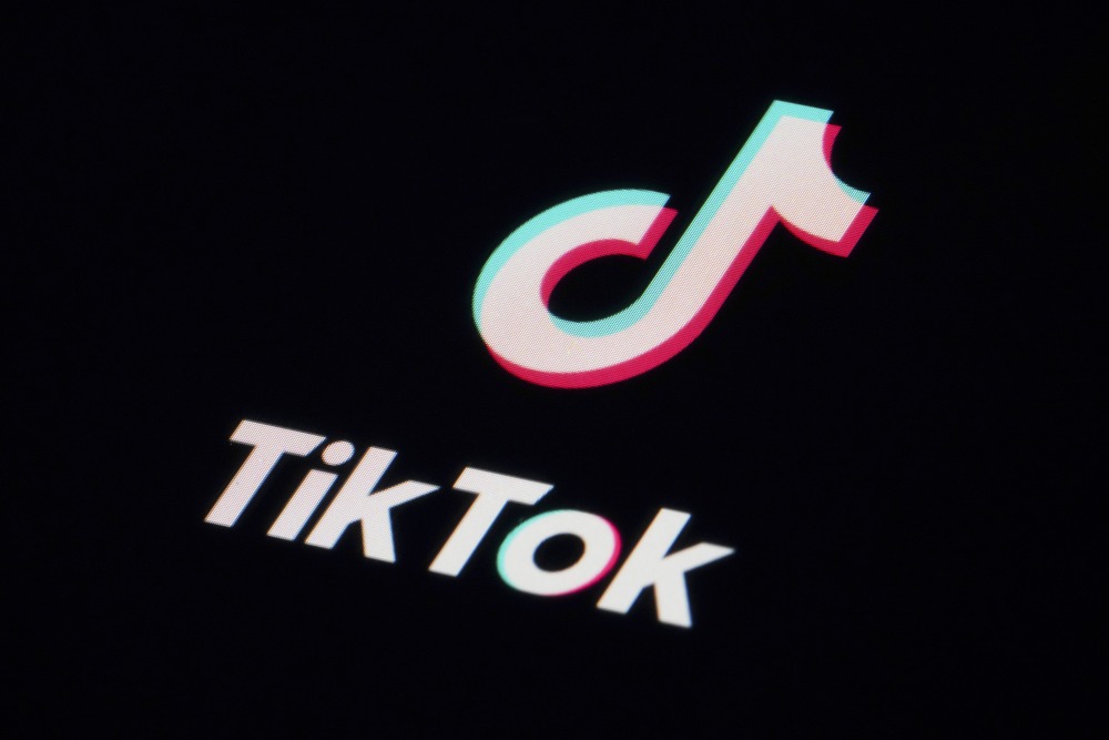 TikTok finalizes deal to form new American entity | WBUR