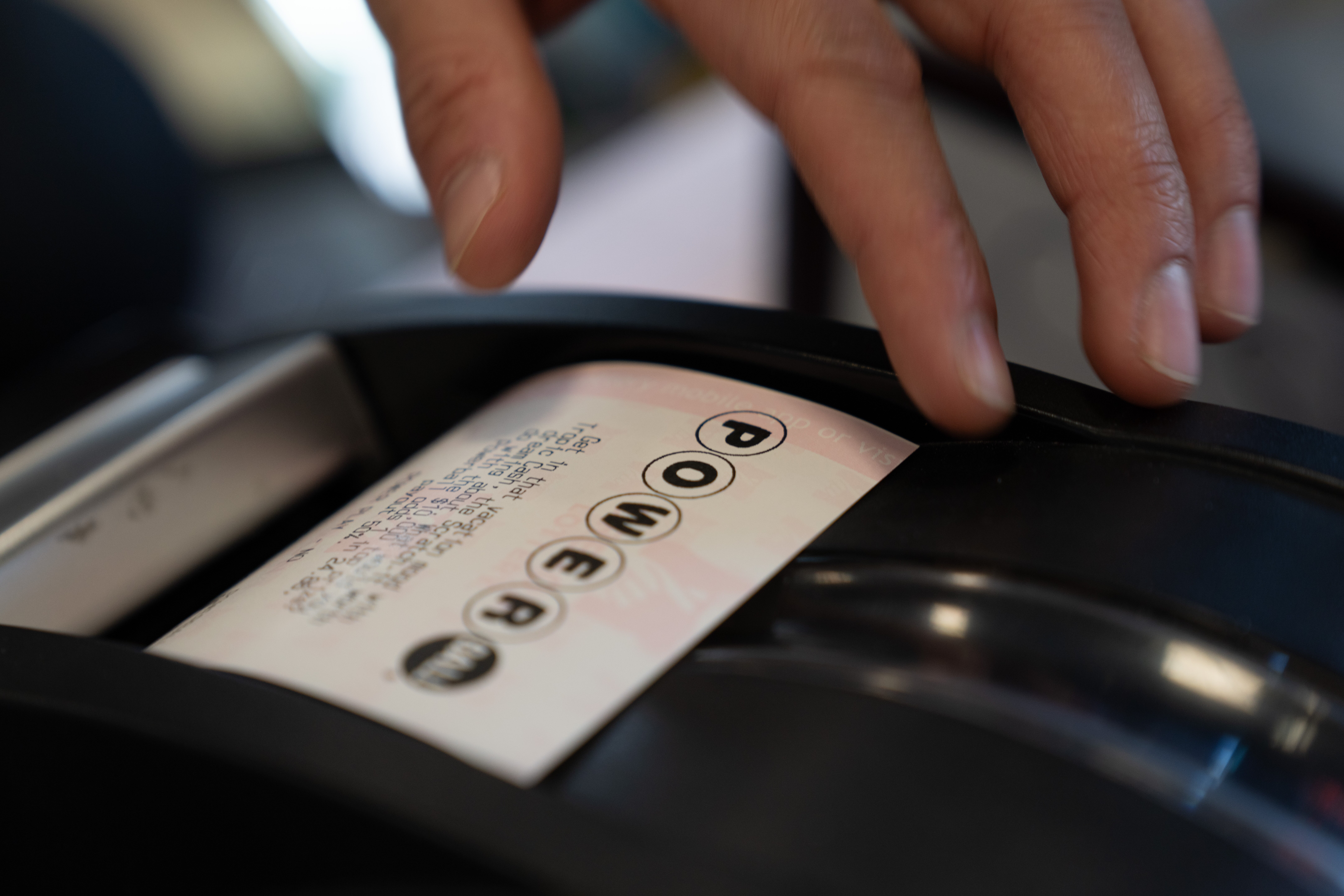 Powerball's $1.7B jackpot could make Christmas Eve unforgettable for a ...