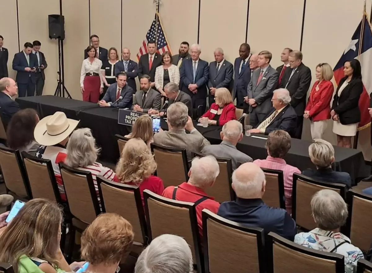 Texas Gov. Greg Abbott signs bills for property tax cuts – Houston ...