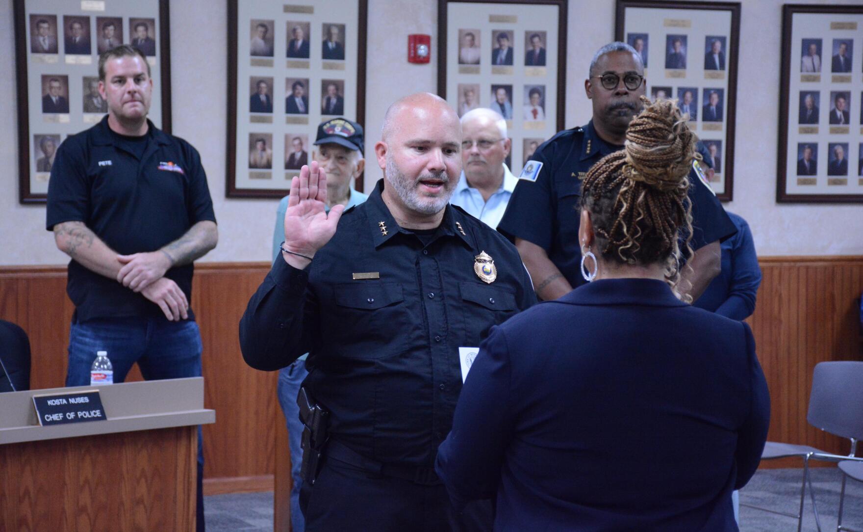 Nuses officially sworn in as Merrillville police chief