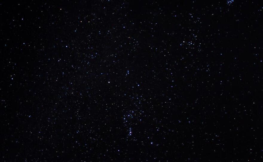 dark night sky description