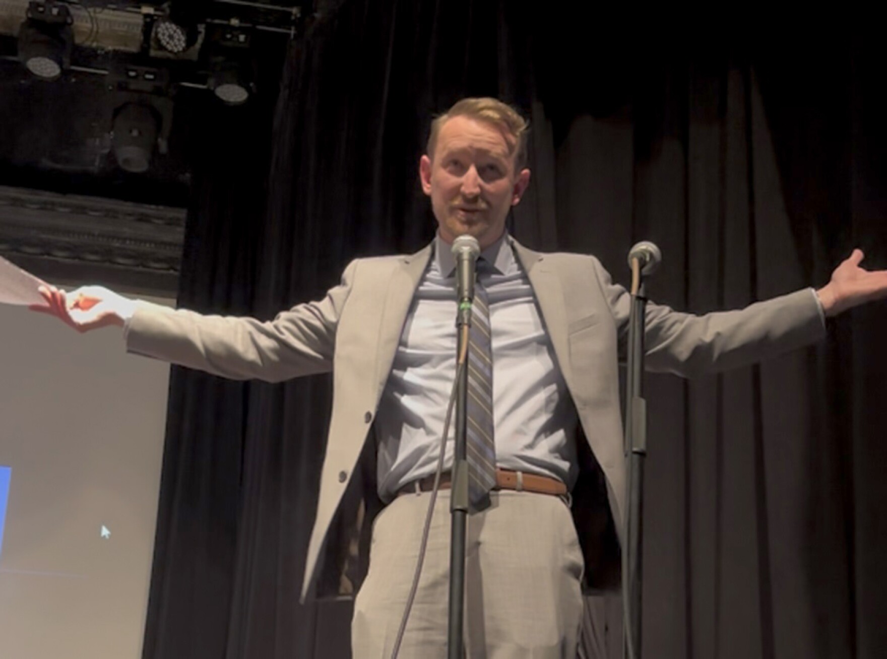 Dan Brady pledges a 'safer, stronger Bloomington' as mayor while Mboka ...