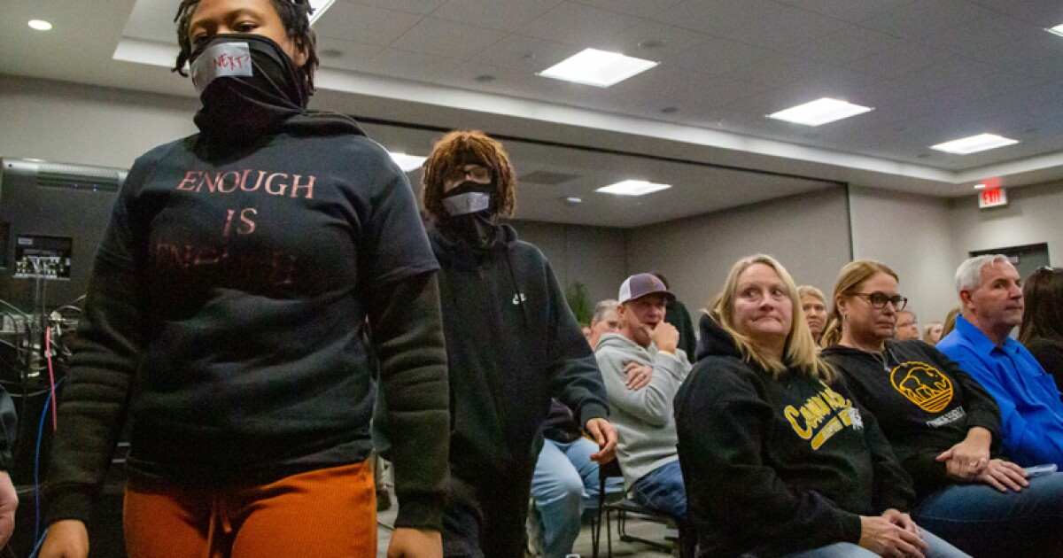 Shawnee Mission East students demand school board address racism: ‘We ...