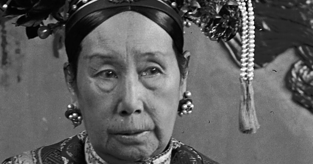 Powerful Portraits Capture China's Empress Dowager | KCUR - Kansas City ...