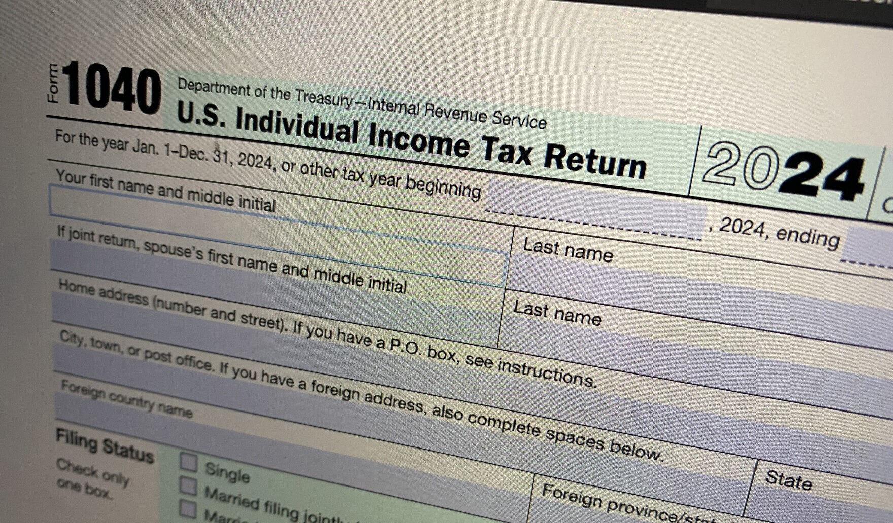 UD students volunteer to provide income tax prep help | Delaware First Media