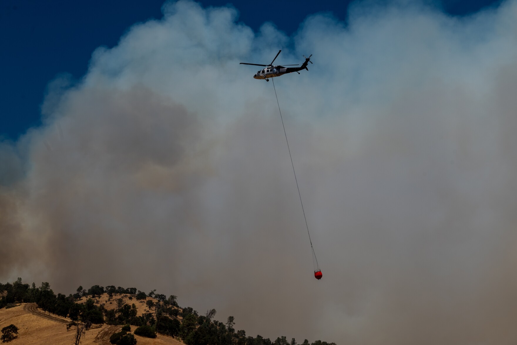 Borel Fire: Town of Havilah in Kern County burns, evacuations grow