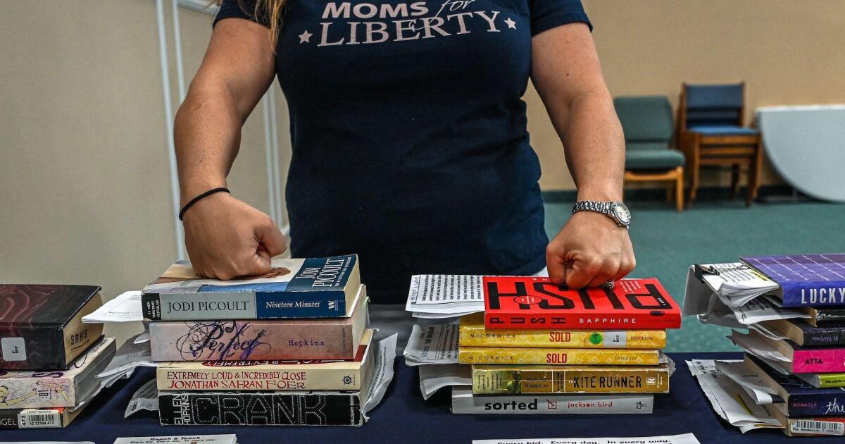 New report looks at changing face of U.S. extremist groups