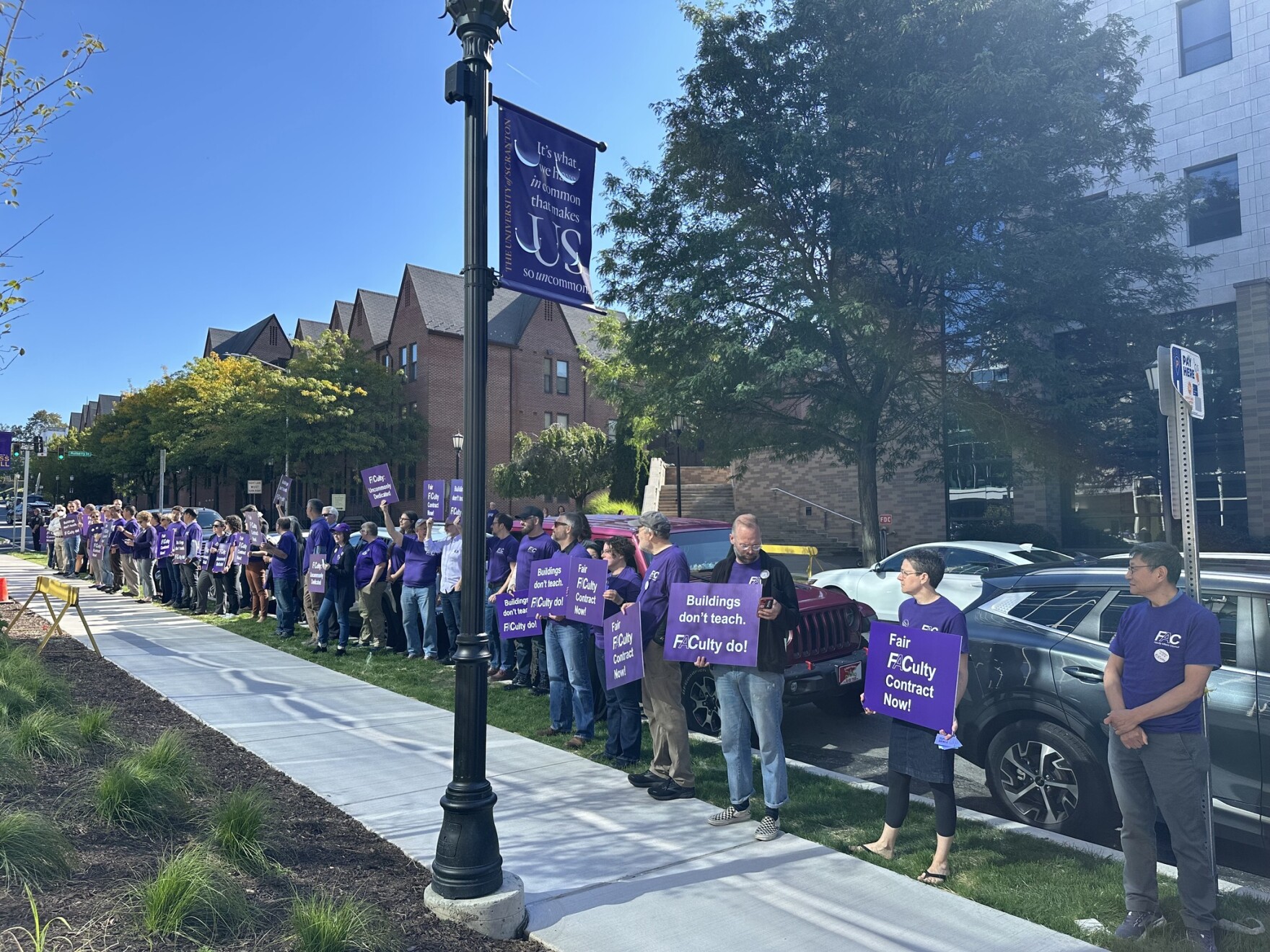 University of Scranton, faculty at odds over new contract