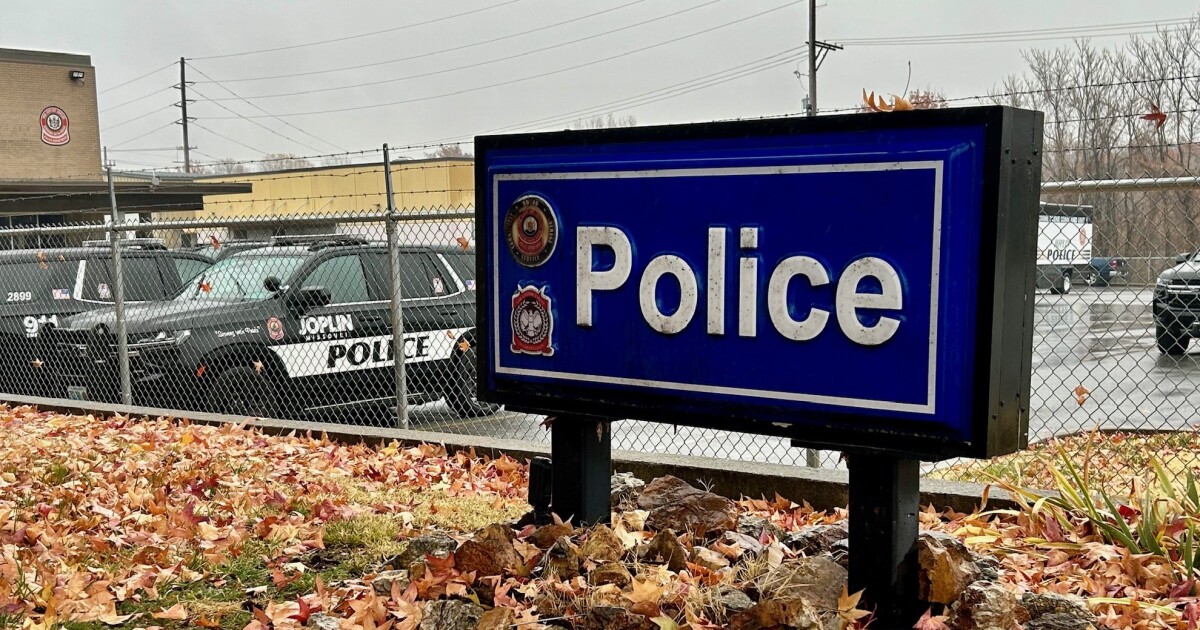 KCUR files suit to reveal Missouri SWAT sniper's identity | STLPR