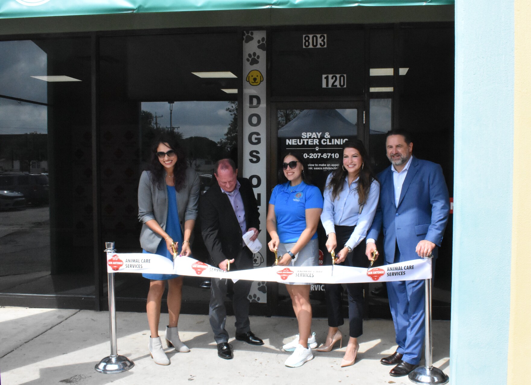 San Antonio opens newest spay and neuter clinic on the West Side | TPR