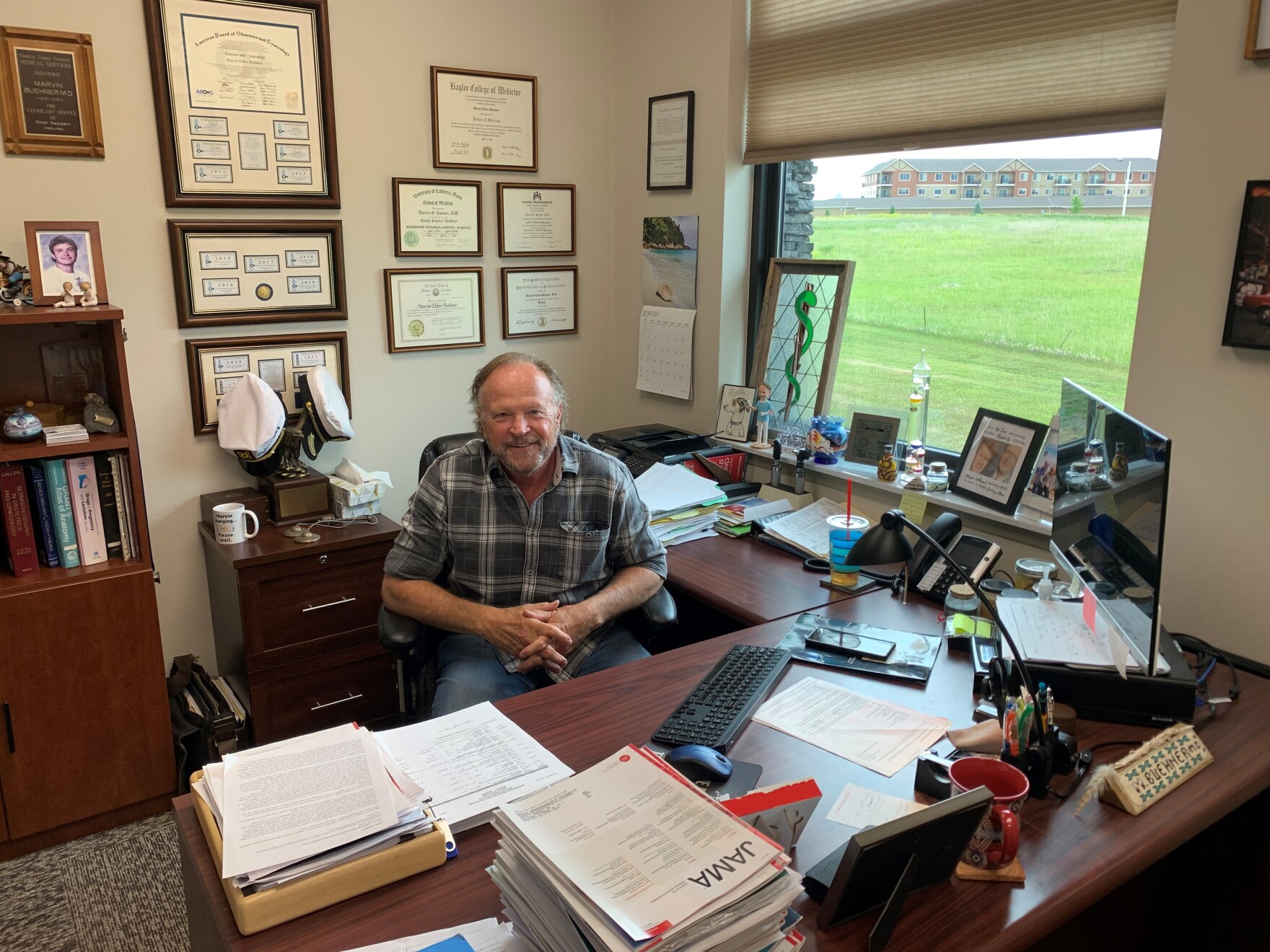 As longtime Rapid City OBGYN retires, concern raised about West River ...