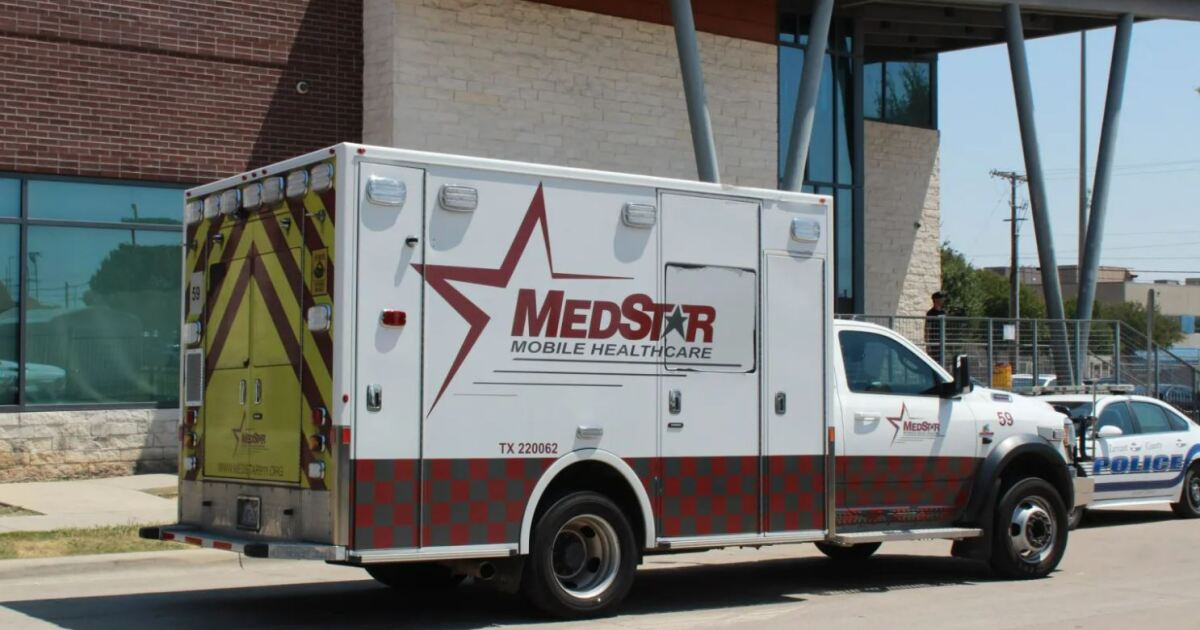 Fort Worth is considering four potential EMS models. Here’s what they’d do | KERA News