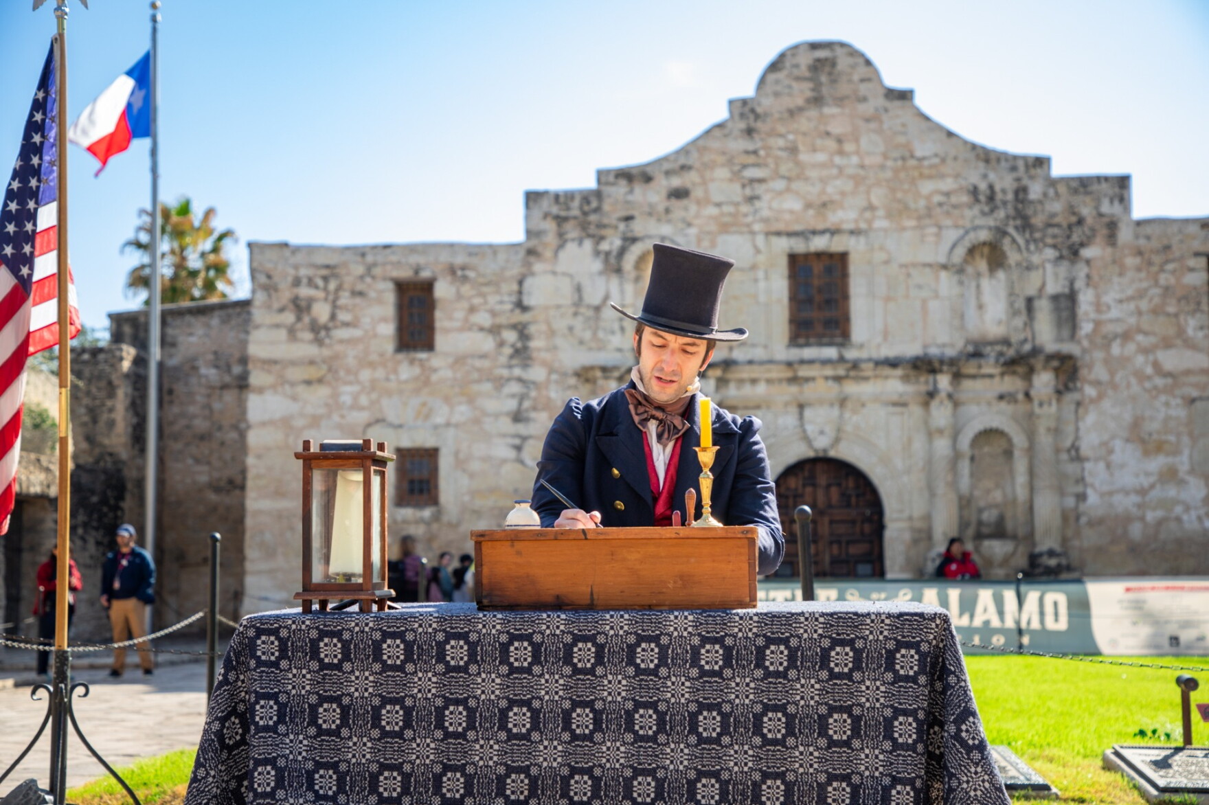 The 190th commemoration of the Battle of the Alamo underway in San ...
