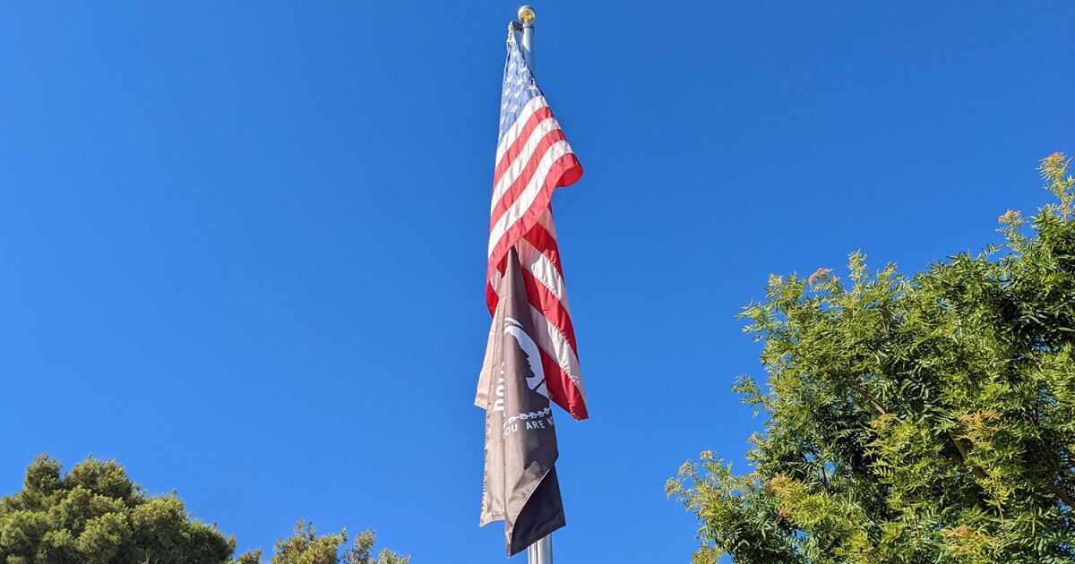 hoa flag rules