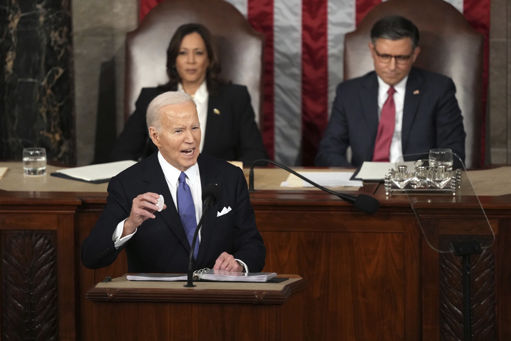 Texas Dems cringe at Biden calling migrant 'an illegal' during State of ...