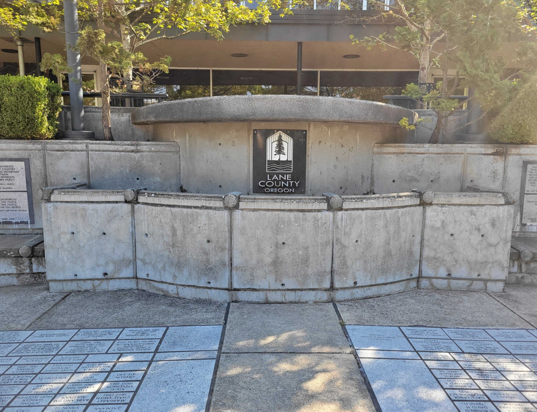 Lane County voters to decide who gets to draw county political maps