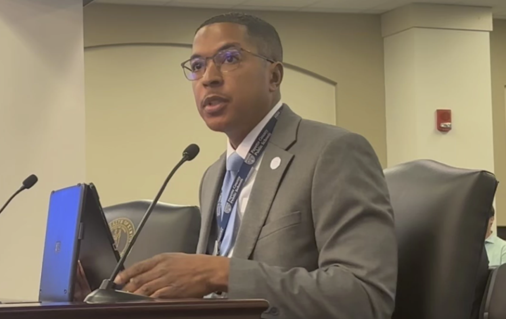 'Lost trust': State Democratic leaders add their voices to growing ...