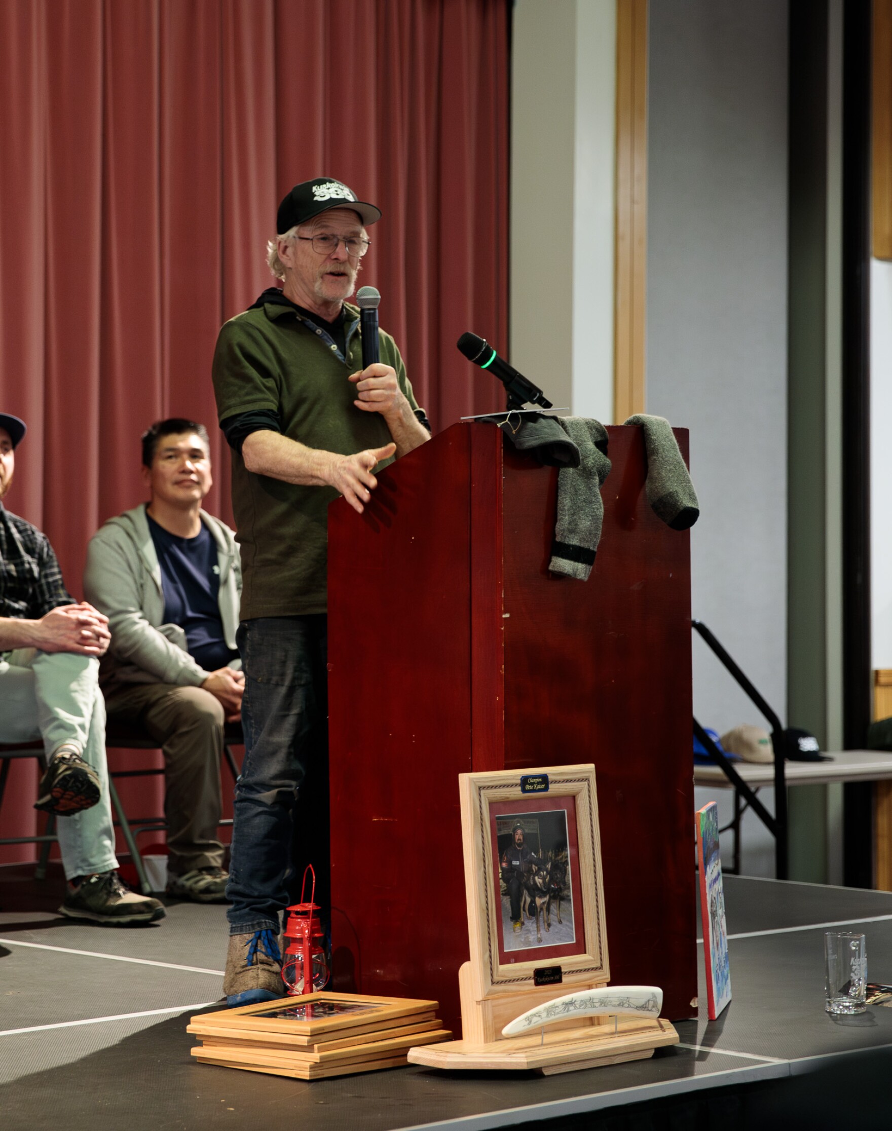 2025 Mushers Banquet celebrates historic victory, teenage rookie, and ...