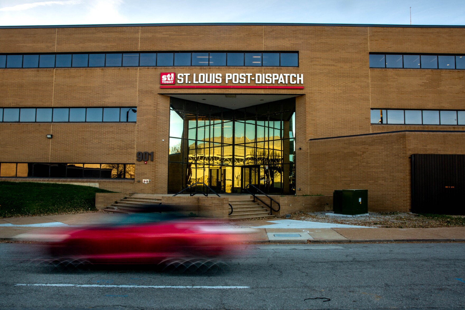 Cuts to St. Louis Post-Dispatch owner's papers hurt communities | STLPR