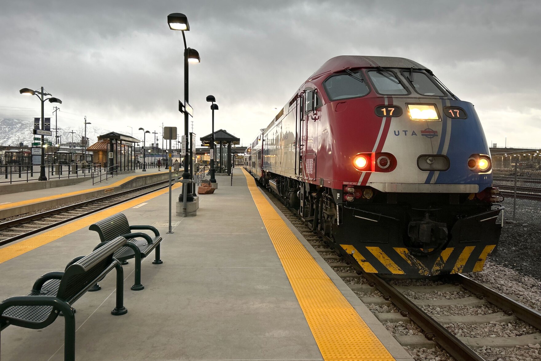 Biden admin budgets $316 million to ‘double track’ Utah’s FrontRunner | KUER