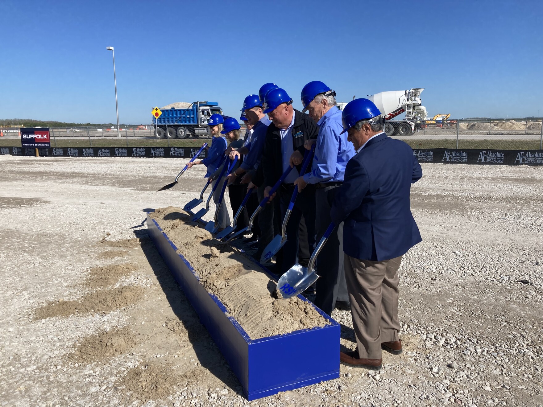 RSW shows off work on new concourse while a previous expansion remains ...