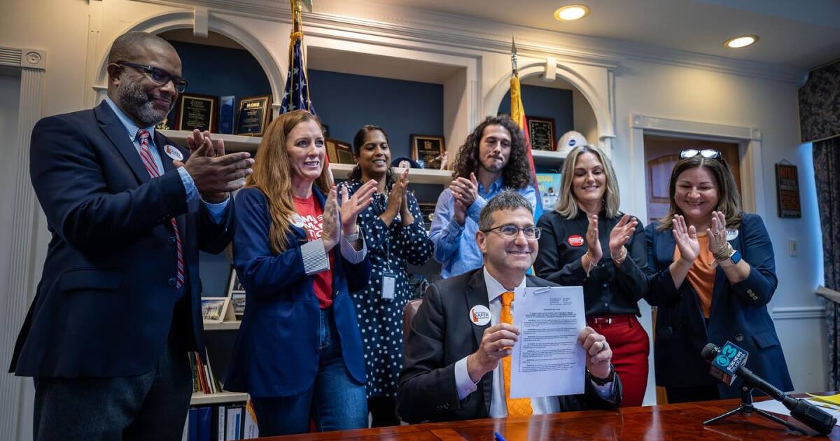New Castle County Executive Matt Meyer signs gun safety ordinance into ...