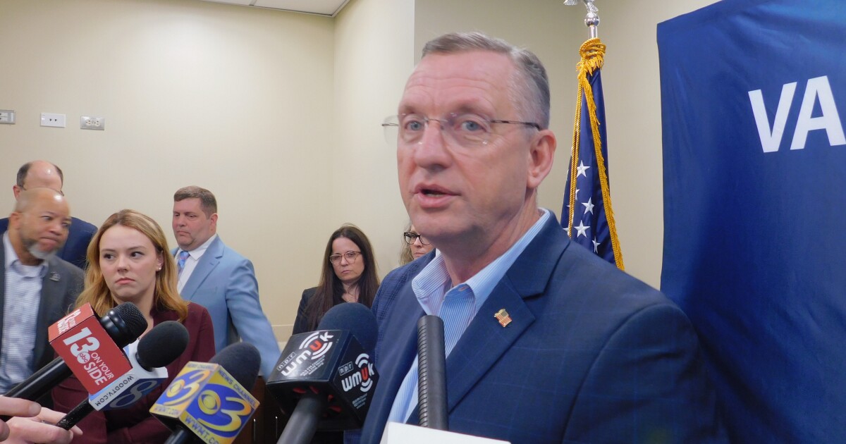 In Michigan, US Veterans Affairs secretary defends looming job cuts at the VA | WCMU Public Radio