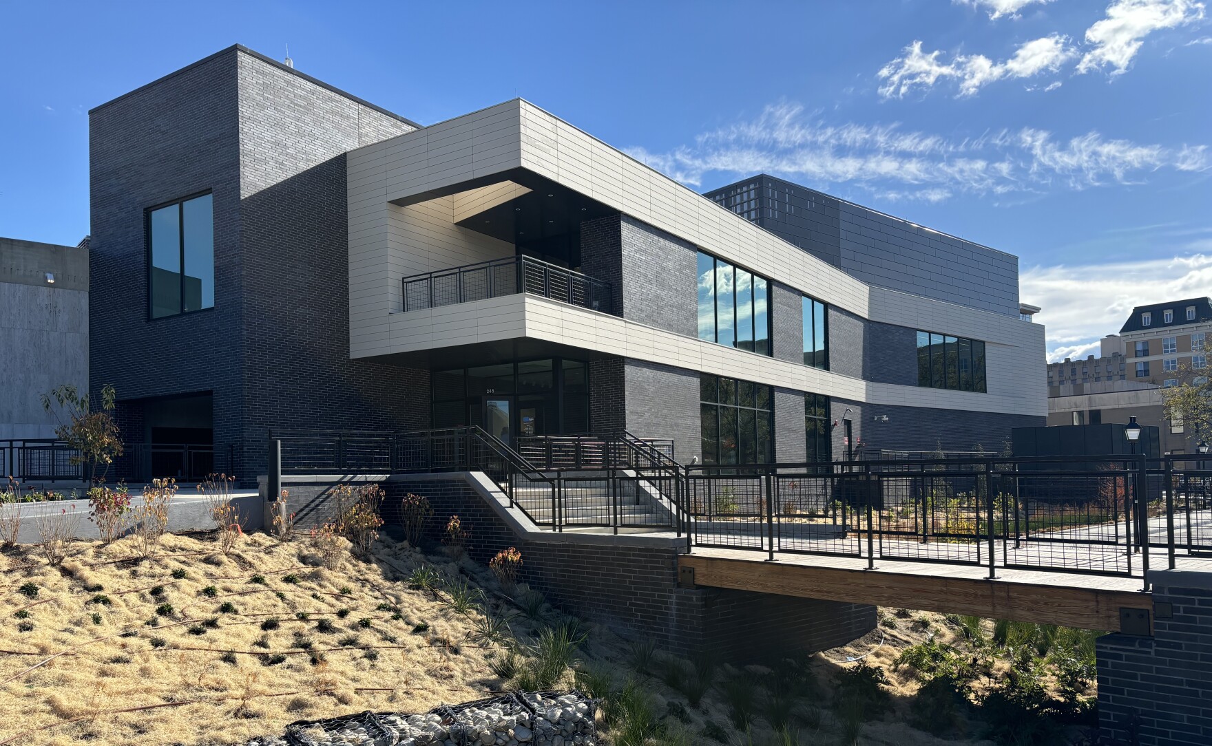 Chrysler Museum’s $30 million new glass studio is designed to withstand ...