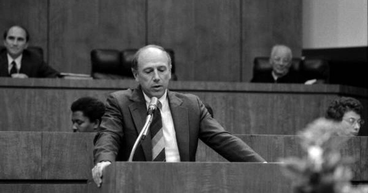 Listen: Late lawmaker and lobbyist Sam Bell looks back on his career | WUSF