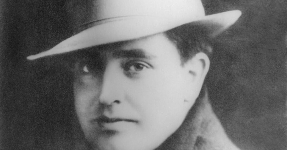 McHistory: Irish tenor John McCormack stirred and stirred up Bloomington-Normal | WGLT