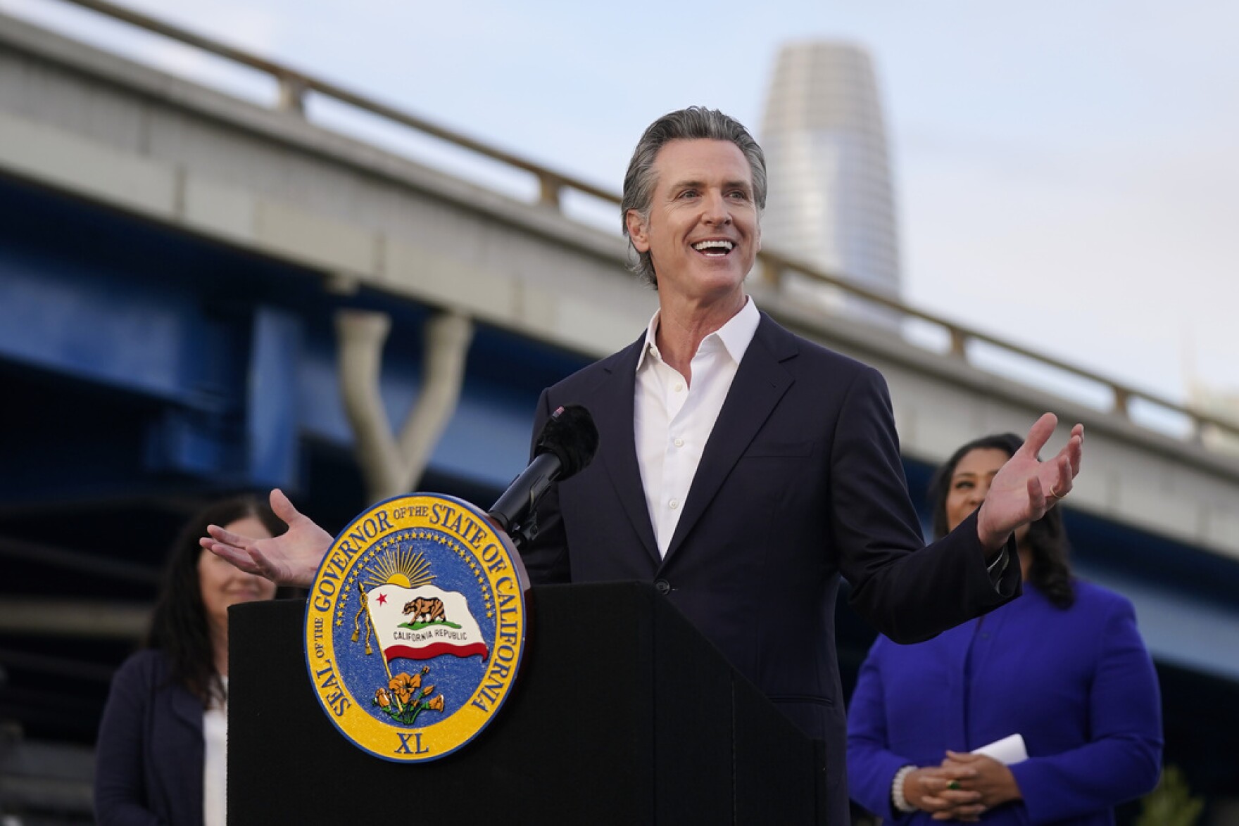 Fact-checking Newsom-DeSantis debate: Immigration, abortion, book bans ...