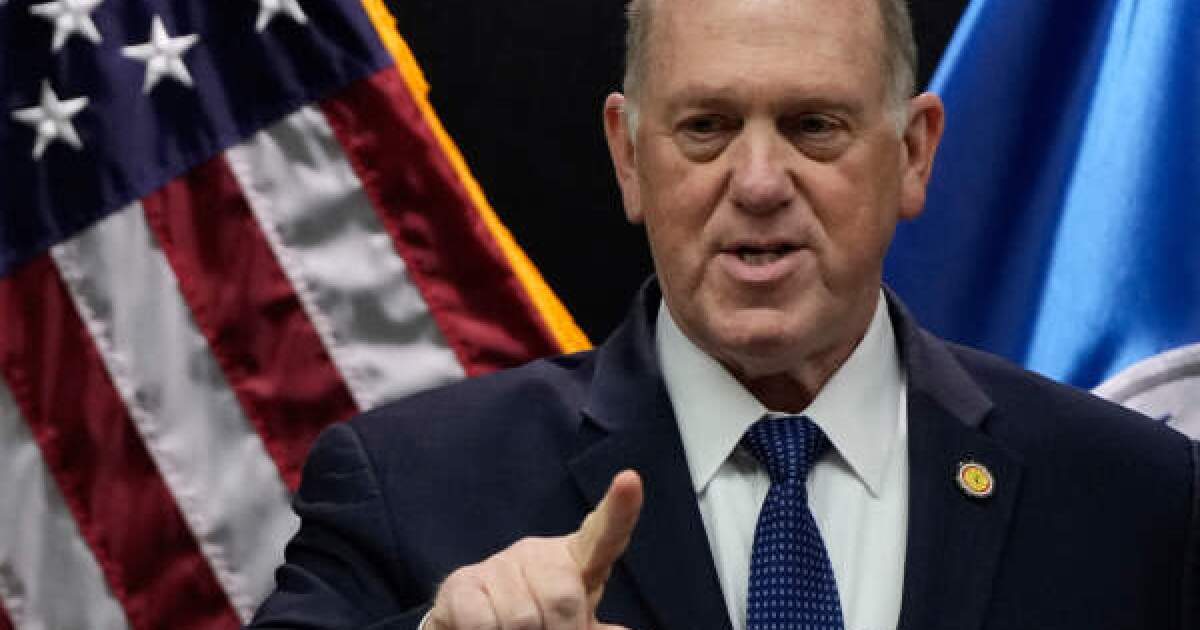 Trump's border czar Tom Homan promises changes to ICE in Minnesota ...