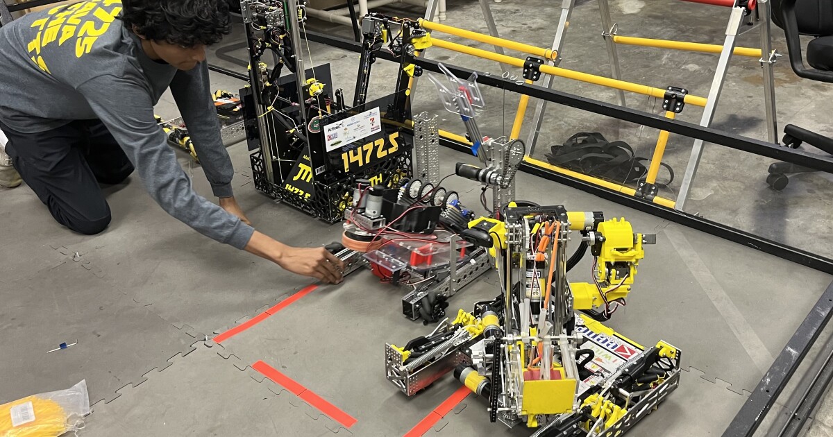 Award-winning SWFL robotics team marks national STEM day | WGCU PBS ...