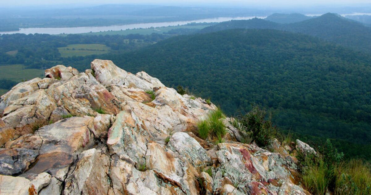 Formation of Pinnacle Mountain