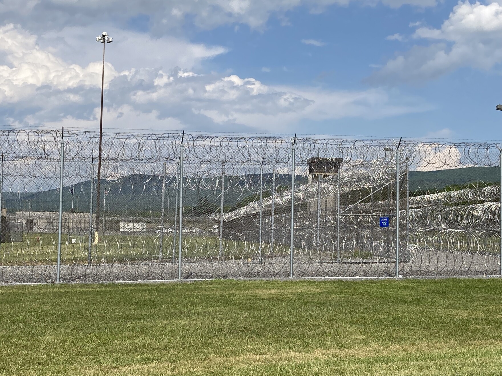 An internal report shows state prisons are dangerously understaffed | WVTF