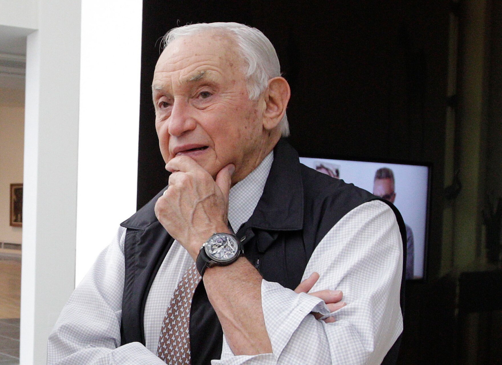 Les Wexner S Connections To Strauss And Epstein Raised At Ohio State